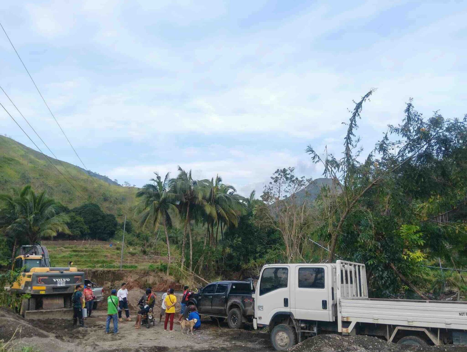 Anti-mining group blocks road, demands concessions from Woggle Corporation
